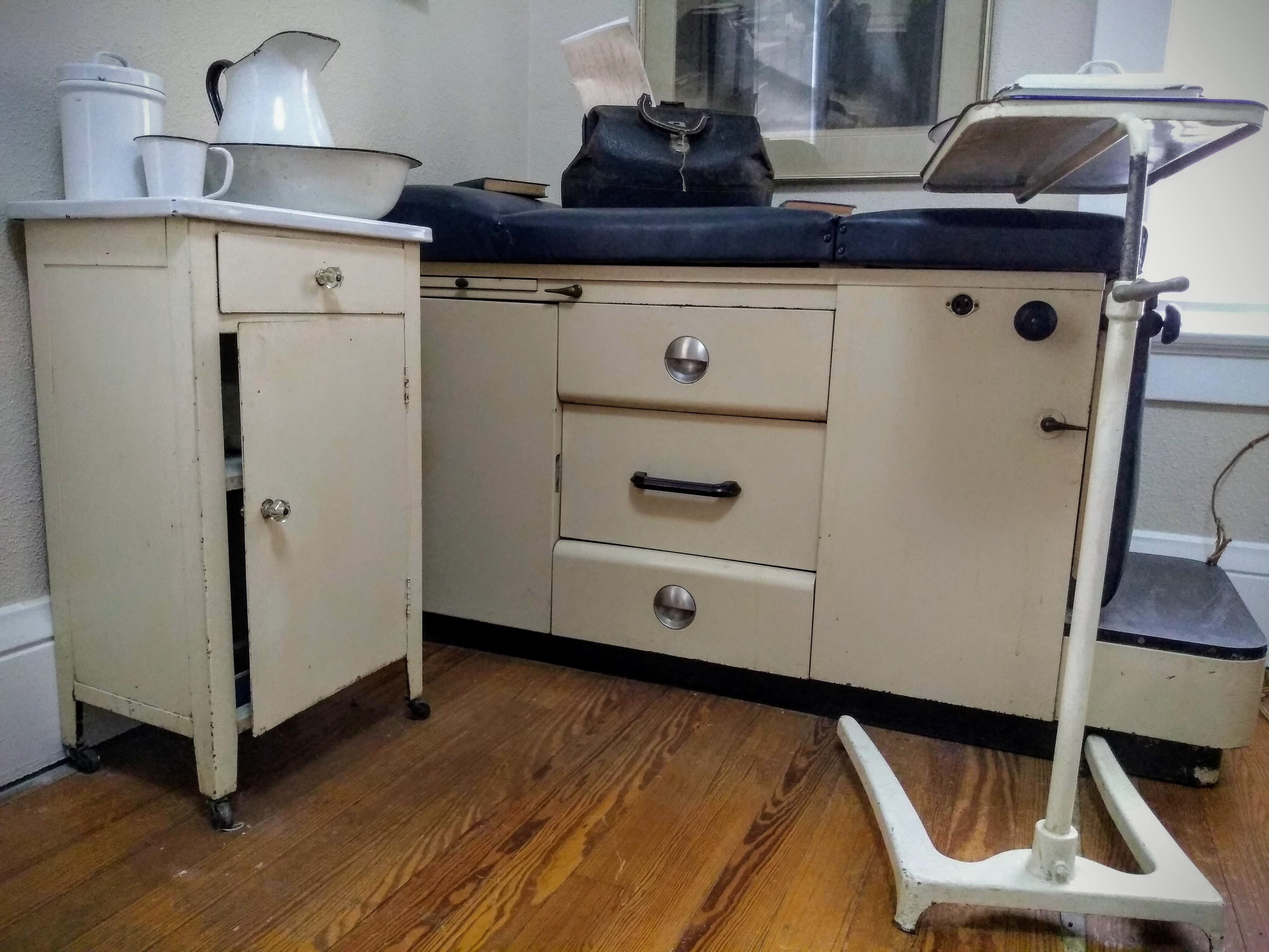 Dr. Zack Bobo: an Arlington doctor determined to keep a-stepping ...